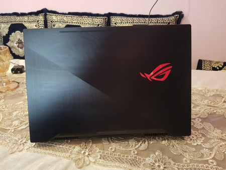 ASUS ROG Zephyrus M GU501GM Gamng: i7-8750H/16GB/6GB/800GB Sotiladi
