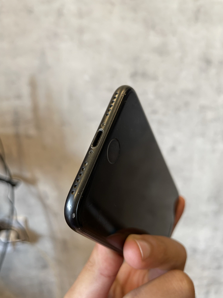 iPhone 7   32gb.  (черный)