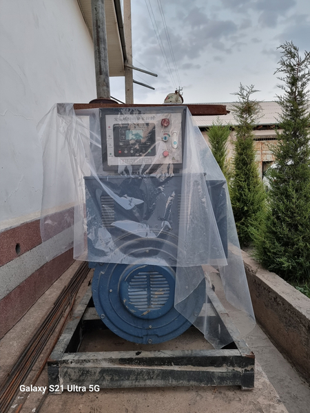 Движок Генератор 310 ква сотилади