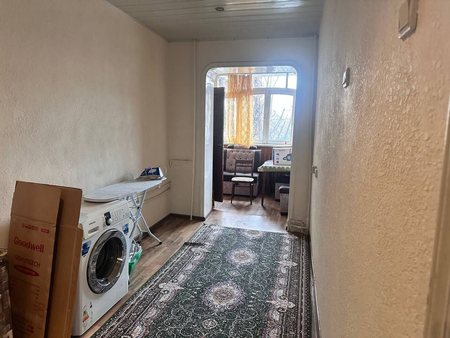 Sotiladi 3/2/4 Yunusobod 18 . Kirpichniy dom