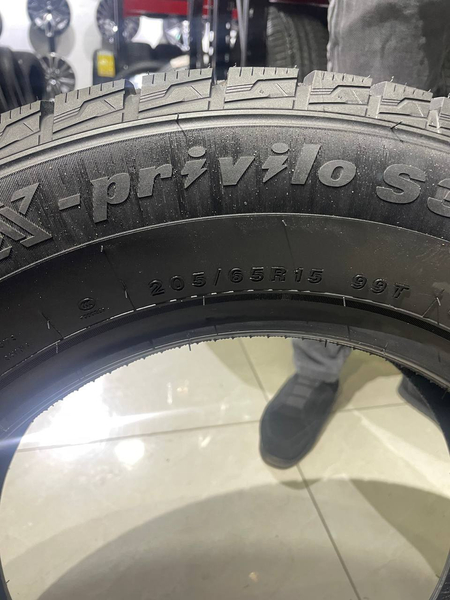 Balon shina Tracmax 205/65R15
