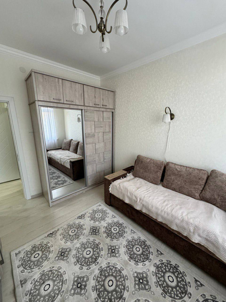 Махтумкули жк Golden House , 1/7/9 , 40м2 мебель техника , 58 000 у.е