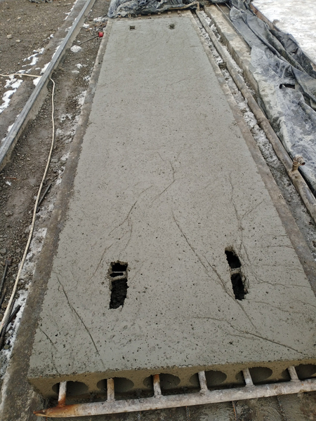Temir beton plita fundamintli bulok stalba kalods latok  suyuq beton