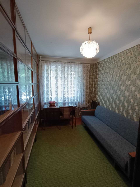 Продается квартира буюк ипак йюли место 3в4/3/5 кирпич 67м²