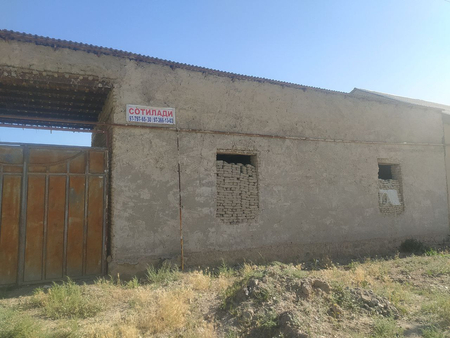 Hovli sotiladi 6 sotih