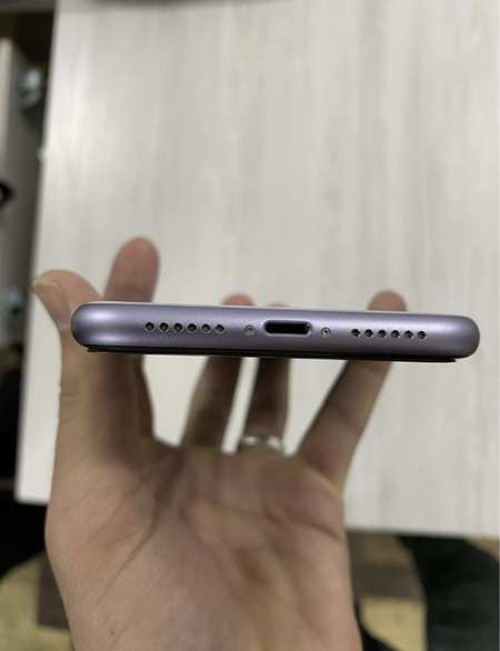 iphone 11 sotiladi srochna