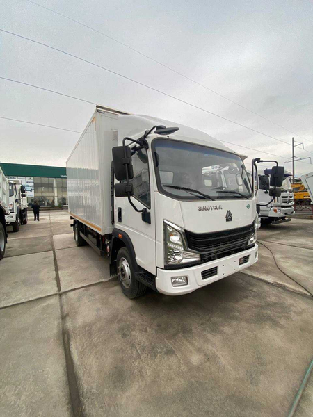 Автофургон Цельнометаллический Sinotruk Homan 4x2 CNG 5 тонн сотувда!