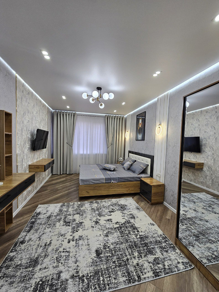 Посуточно квартиру Ц 1 HAY-TECH REMONT LUKS Navastiroyka