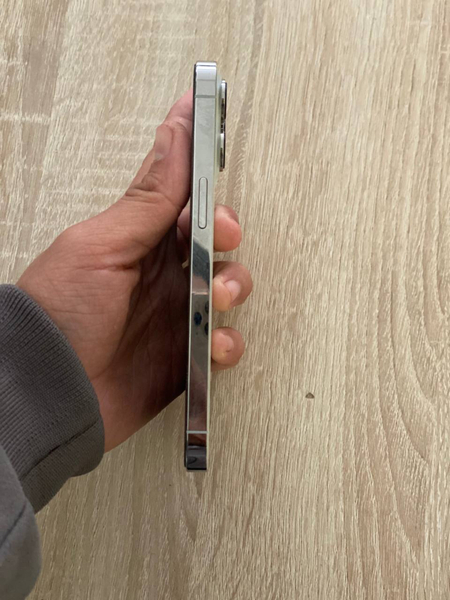iPhone 13 pro   ideal.