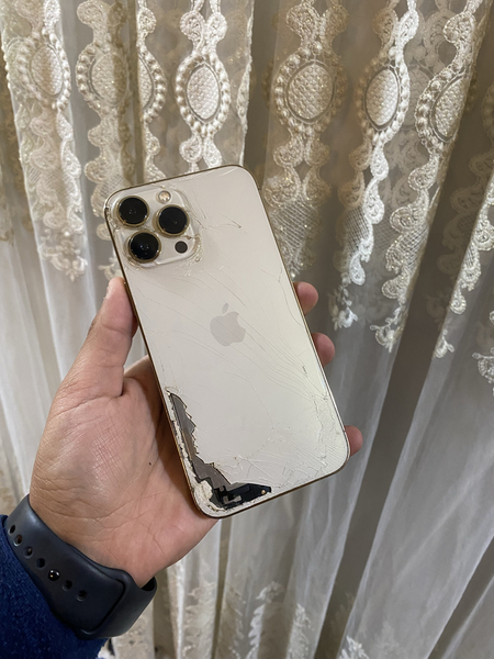Iphone 13 pro max 128 Gb 76% karopka dakument yaxshi xolatda