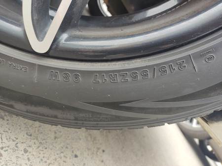 Cobalt ga banan diska  balon ferrari diska r17  sotiladi