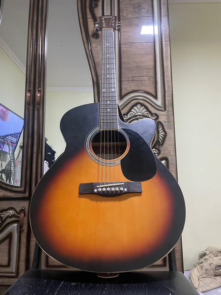 AKUSTIK Gitara tureskiy. G’ilofi bilan