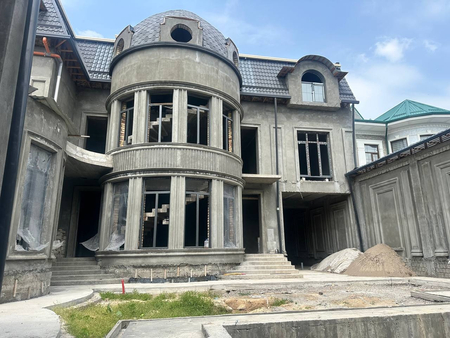 Амир темур махалля, Продаётся Евро дом  (каробка)