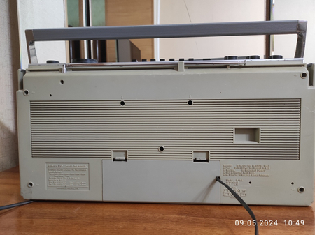 Продаю РЕТРО магнитофон японский Sanyo M9927K советского периода.