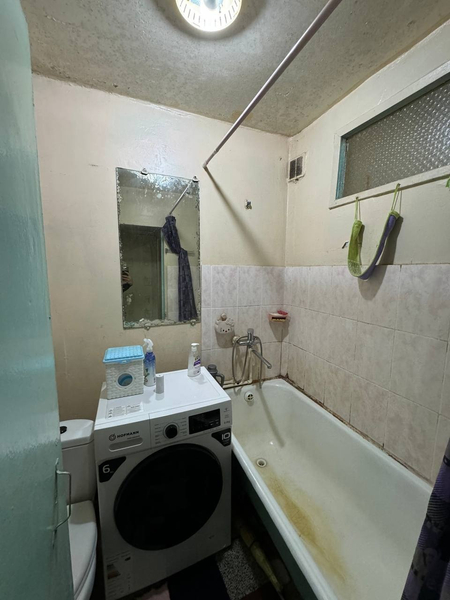 Продается Медгородок 1/1/4 балкон 2/6 ор: 29 Араб мактаб