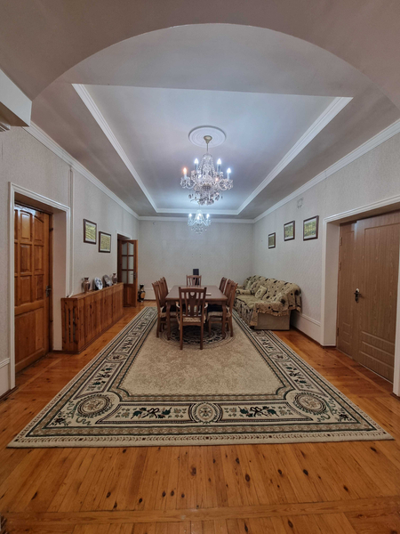 Hovli uzoq muddatga ijaraga beramiz