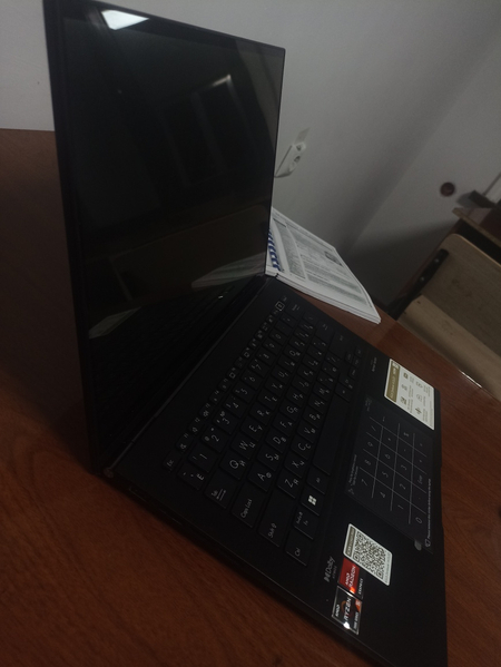 Asus ZenBook 14 OLED