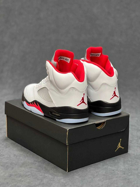 Nike Air Jordan 5 Retro/bekstoreuz