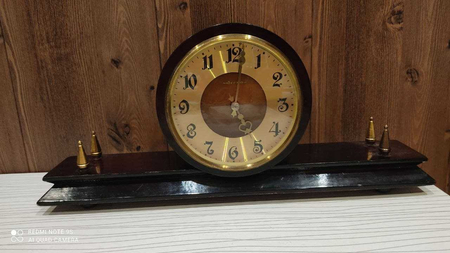 Часы механические каминные / настольные ВЕСНА 1970 годы
