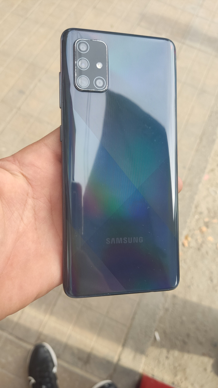 Samsumg a71 6.128  srochno