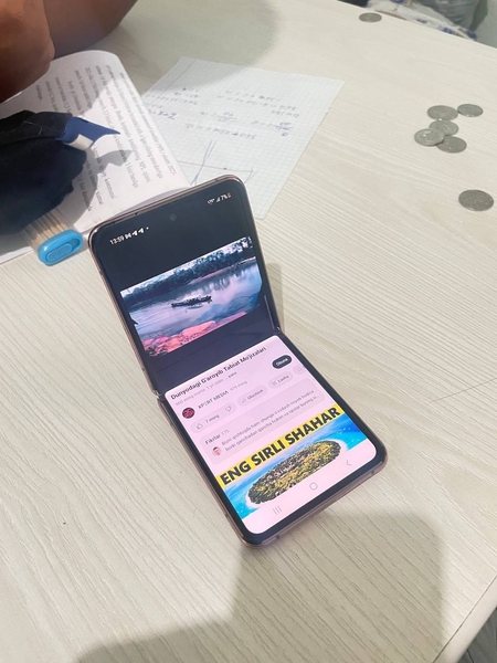 Samsung z flip 5g