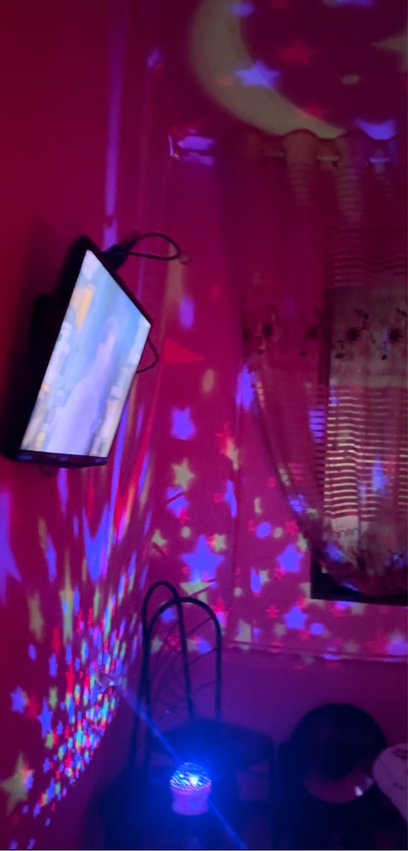 Projektor lampa. Oy va yulduzchalik lampa.