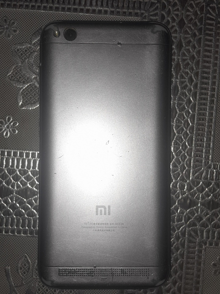 Redmi 5 holati zur qotmaydi