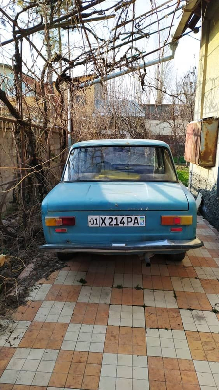 Продам машину 01
