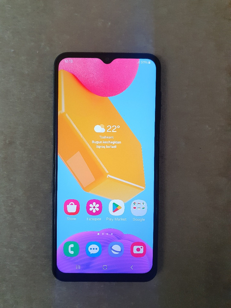 Srochna Sotiladi Samsung Galaxy M13 4/64Gb Rang Black Original Vietnam