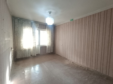 Юнусабад 15, 3/3/5 балкон 2*6, 70кв.м без ремонта  линия метро