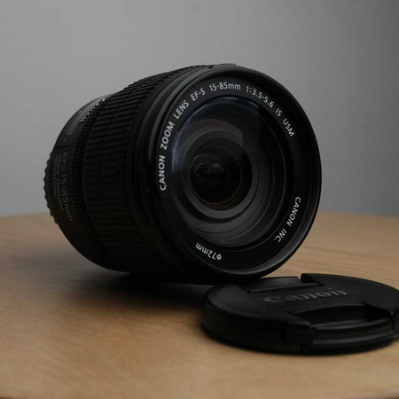 Объектив Canon 15-85 1:3.5-5.6 is USM