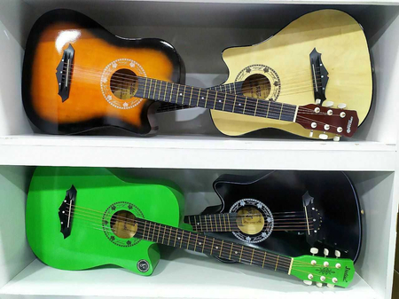 Gitara akustik 38 dyum tabiy yogoch kraska temir sim havoskor oʻrganuv