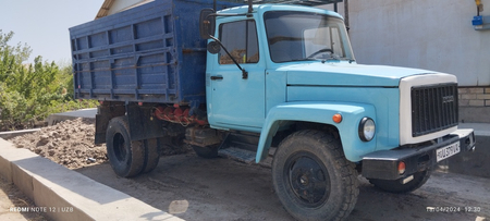 Gaz 3507 sotiladi