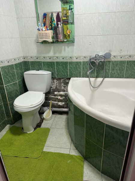 V3787 3/2/4 Себзар Ор.р: Офтоб  70м2 Средний ремонт  Балкон 2х6