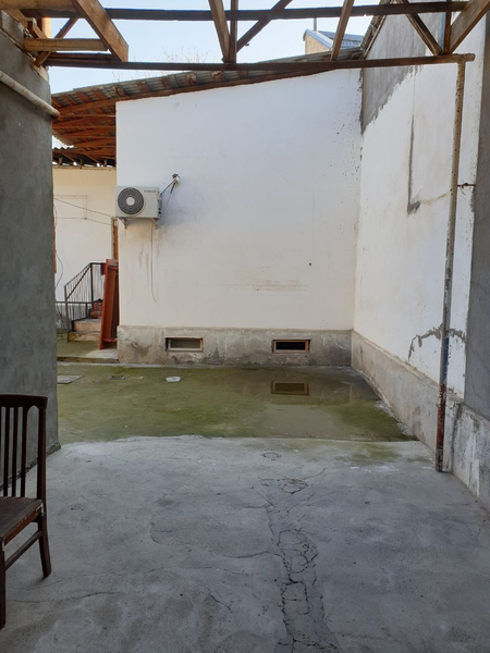 Xovli uy uchastka