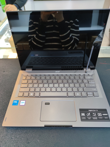 Acer Spin ultra 5 .-chegirmada