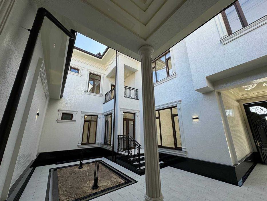 Продам ЕВРО дом 3 соток, ул. Саломатина