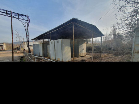 Продаётся здания с территорием 2.80 га