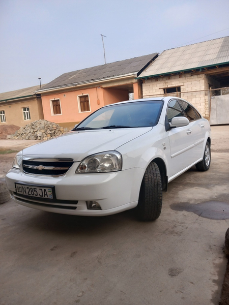 Lasetti 1.8 yurgani xalol