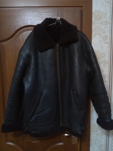 Продам замшевая пальто.