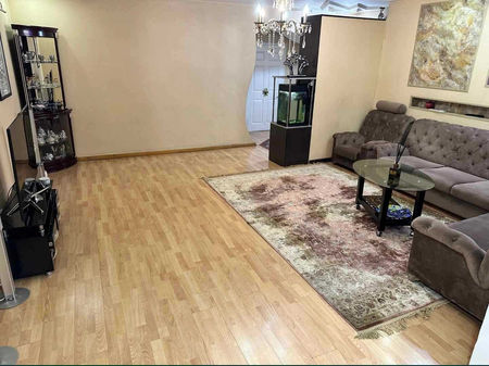 Продается 4х комнатная квартира на Ц1   Br04