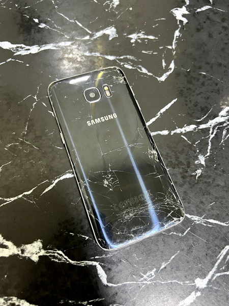 Samsung  S7 edge