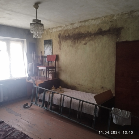 Продам Лисунова 3 Кирпич  3 комнатная