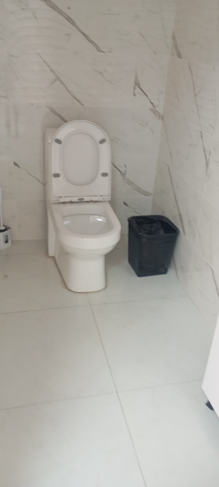 Arenda hotel yoki tikuv sexga eshonguzarda kotta yolni yuzi 350kvm