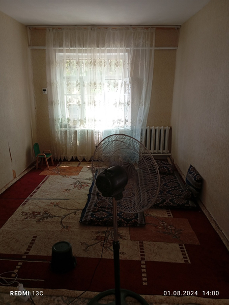 Уй сотилади 6 сотик 6 хона