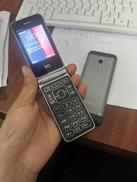 Klavishli telefonlar ishlatish uchun yaxshi