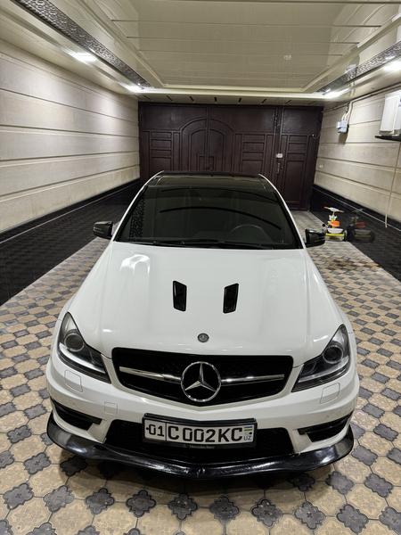 Mercedes benz w204