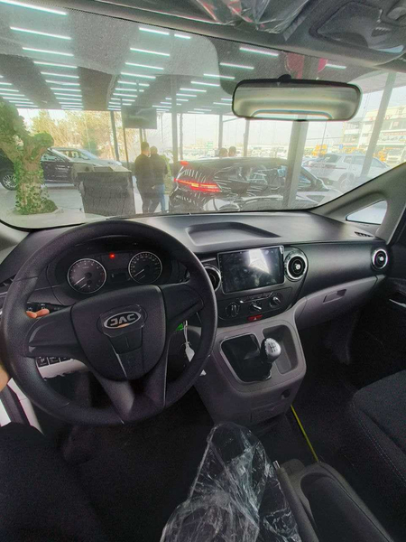 JAC M3 микроавтобуслари сотувда мавжуд