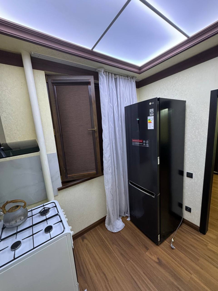 Феруза Продается квартира 1/3/4 балкон 1.5х3 ор-р: Школа 221