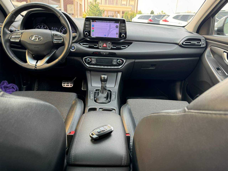 Hyundai i30 (Хюндай)
